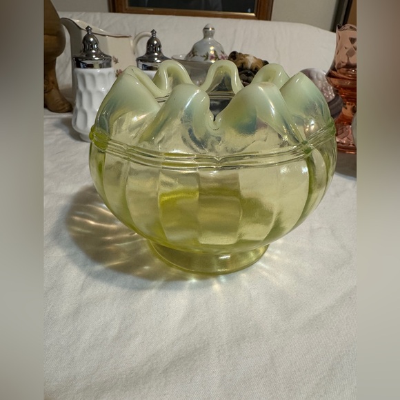 Accents | Vintage Vaseline Glass Round Vase Glows Under Uv Light | Poshmark